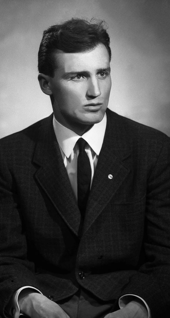 Family • Photo Restoration • 3 • Taci | Gabriel Dusil • Time Is Relentless